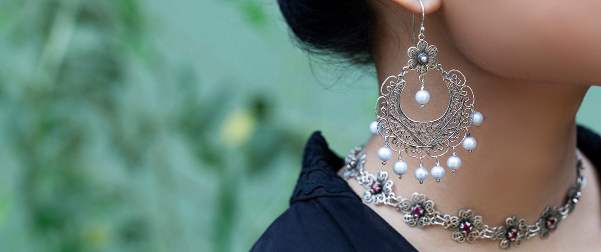 Official site of jewelry designers Yvone Christa