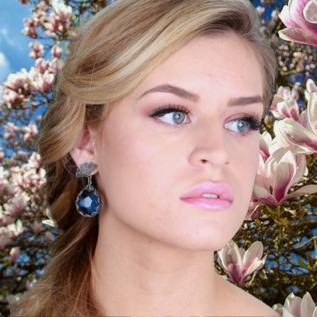 Official site of jewelry designers Yvone Christa
