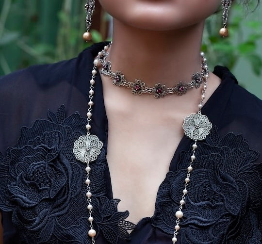 Official site of jewelry designers Yvone Christa