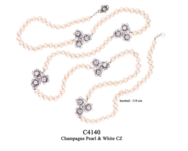 Champagne Flower Strand - Yvone Christa
